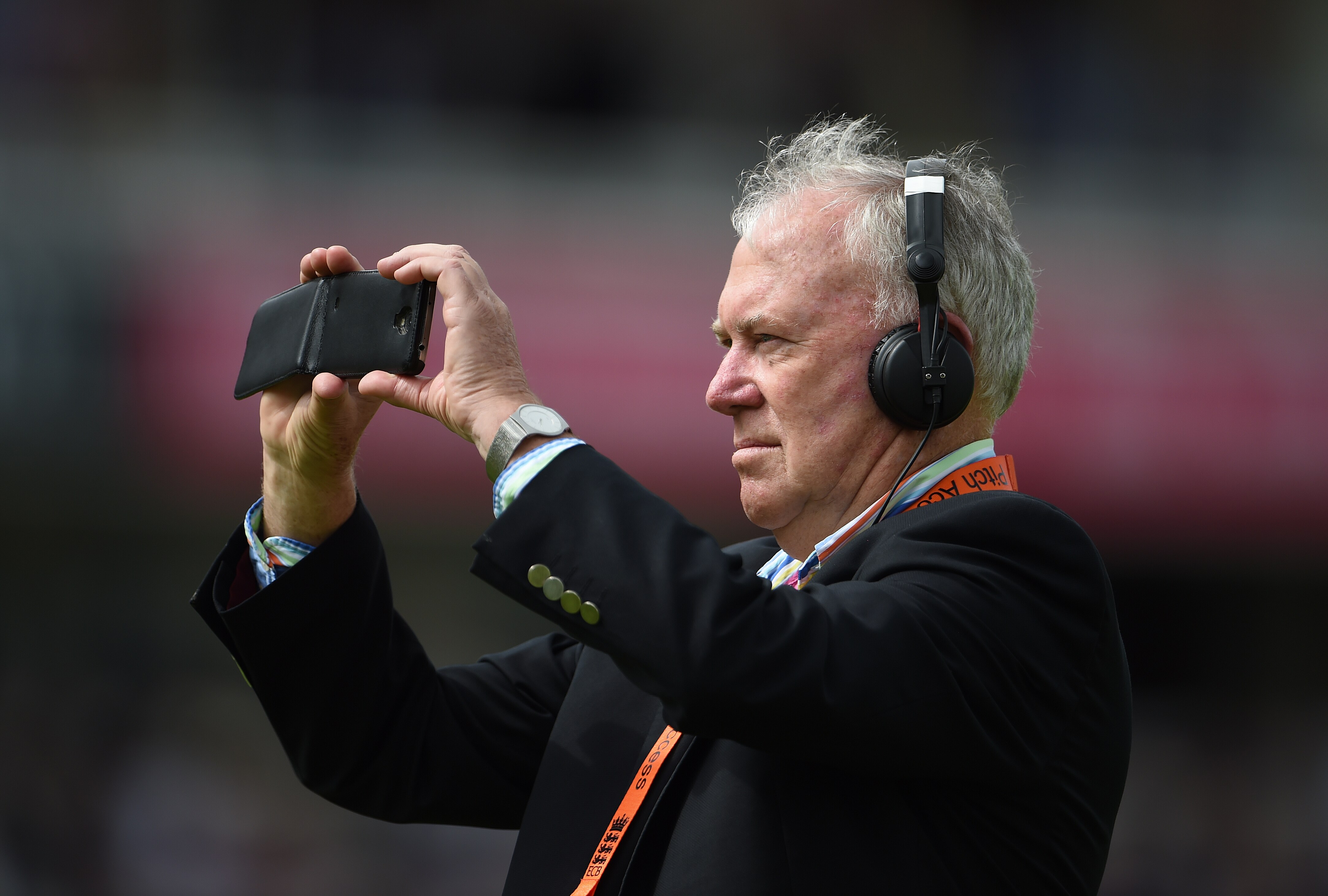 Cricket: A BBC Tribute - Jim Maxwell's 50 years of commentary - ABC listen