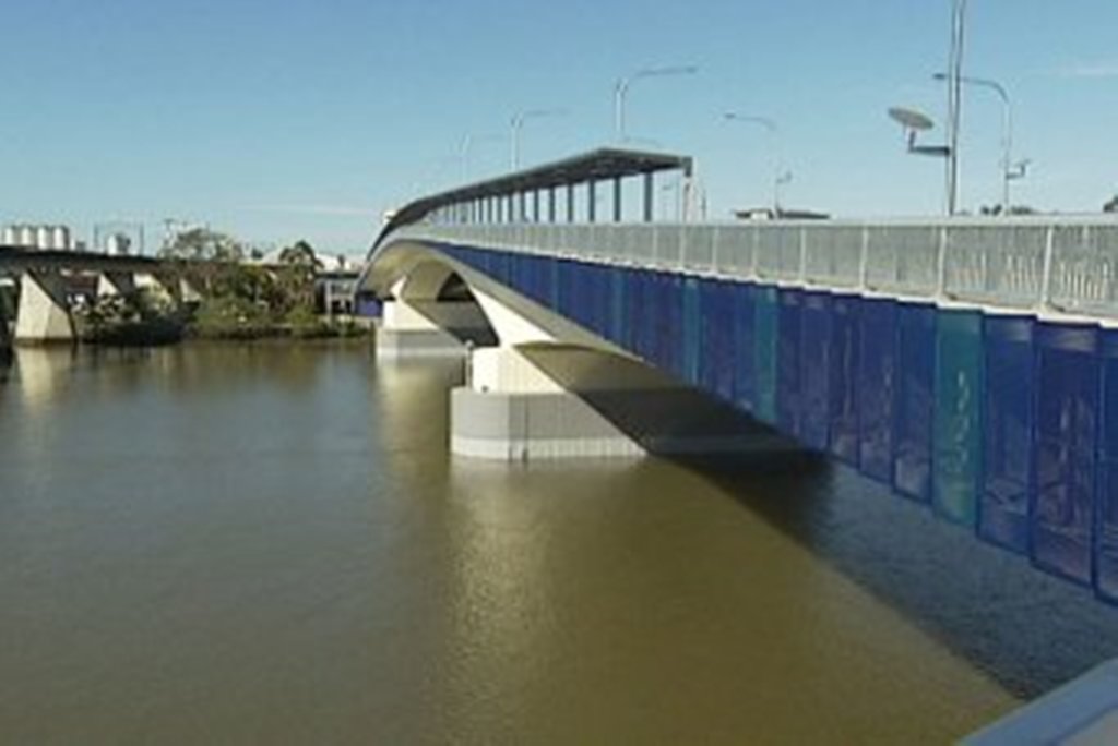 Brisbane toll hike to pay for Inner City Bypass upgrade - ABC News