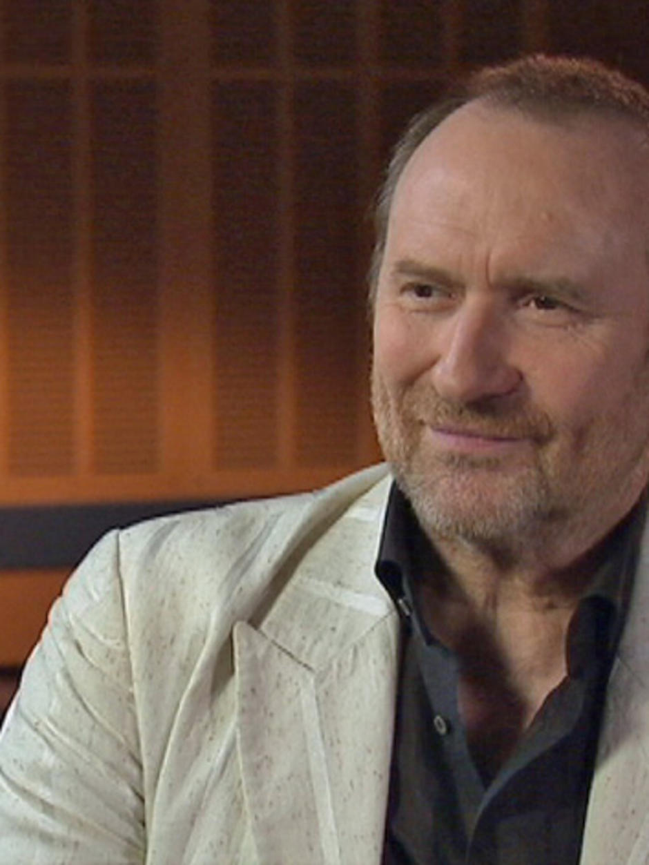 Live songs and stories from Colin Hay on tour in Tasmania - ABC listen