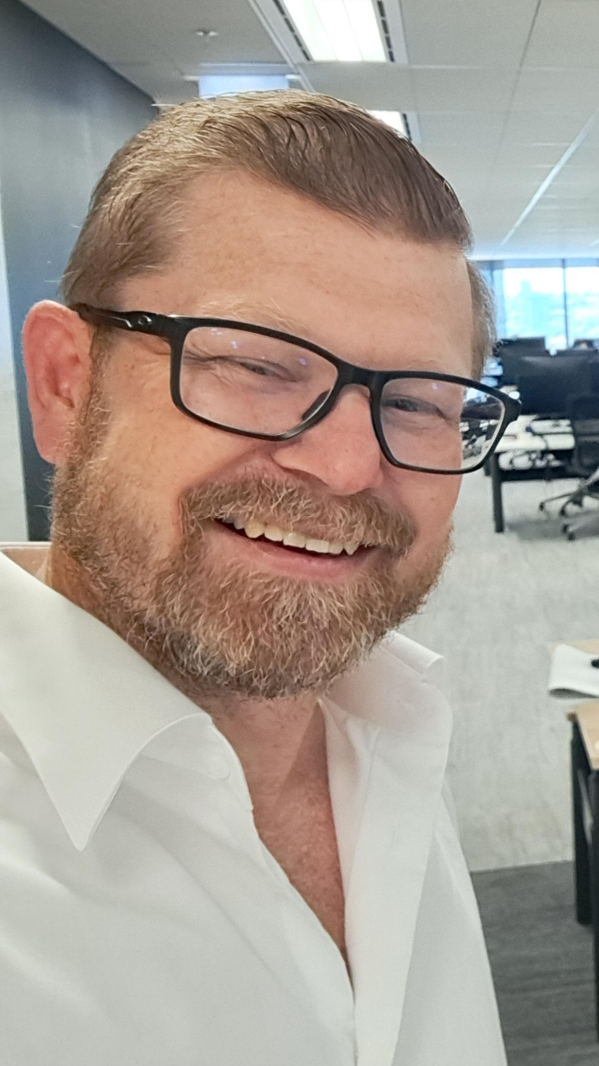 Men who apprehended Mert Ney receive bravery award five years after ...