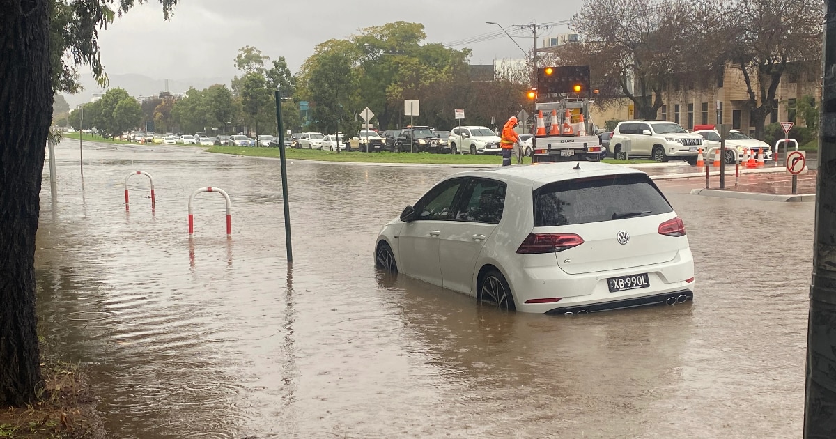 Flooding after torrential rain highlights issues with Adelaide's storm ...