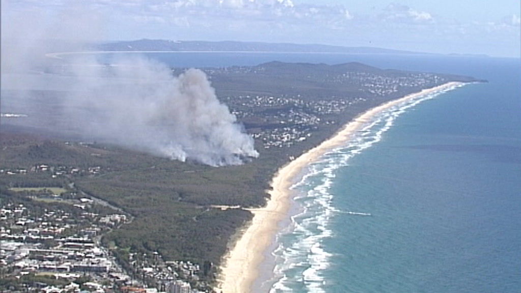 The bushfire near Peregian Beach - ABC News