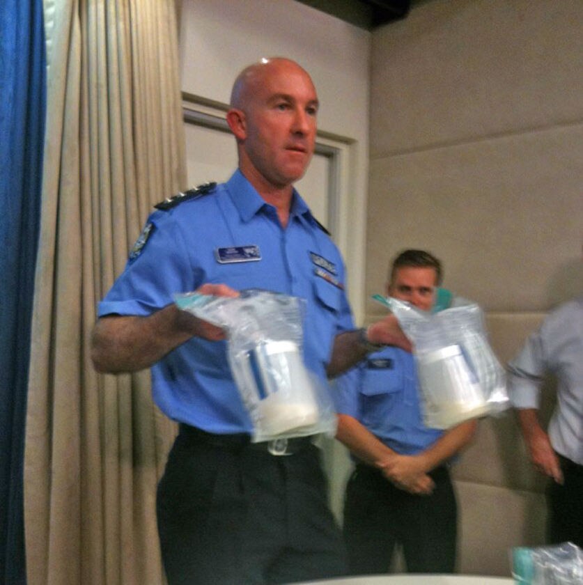 Police crackdown on interstate drug syndicate - ABC News