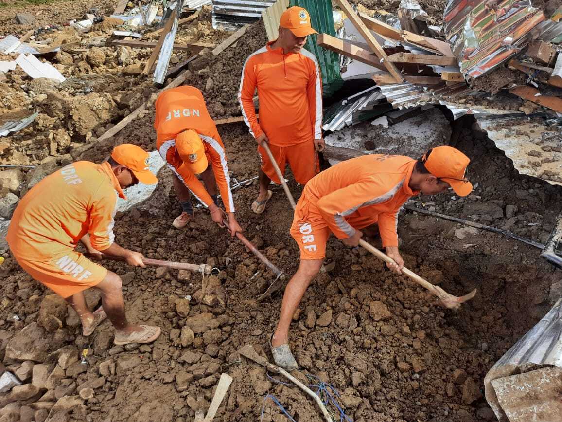 14 people dead, more than 30 missing after landslide hits railway ...