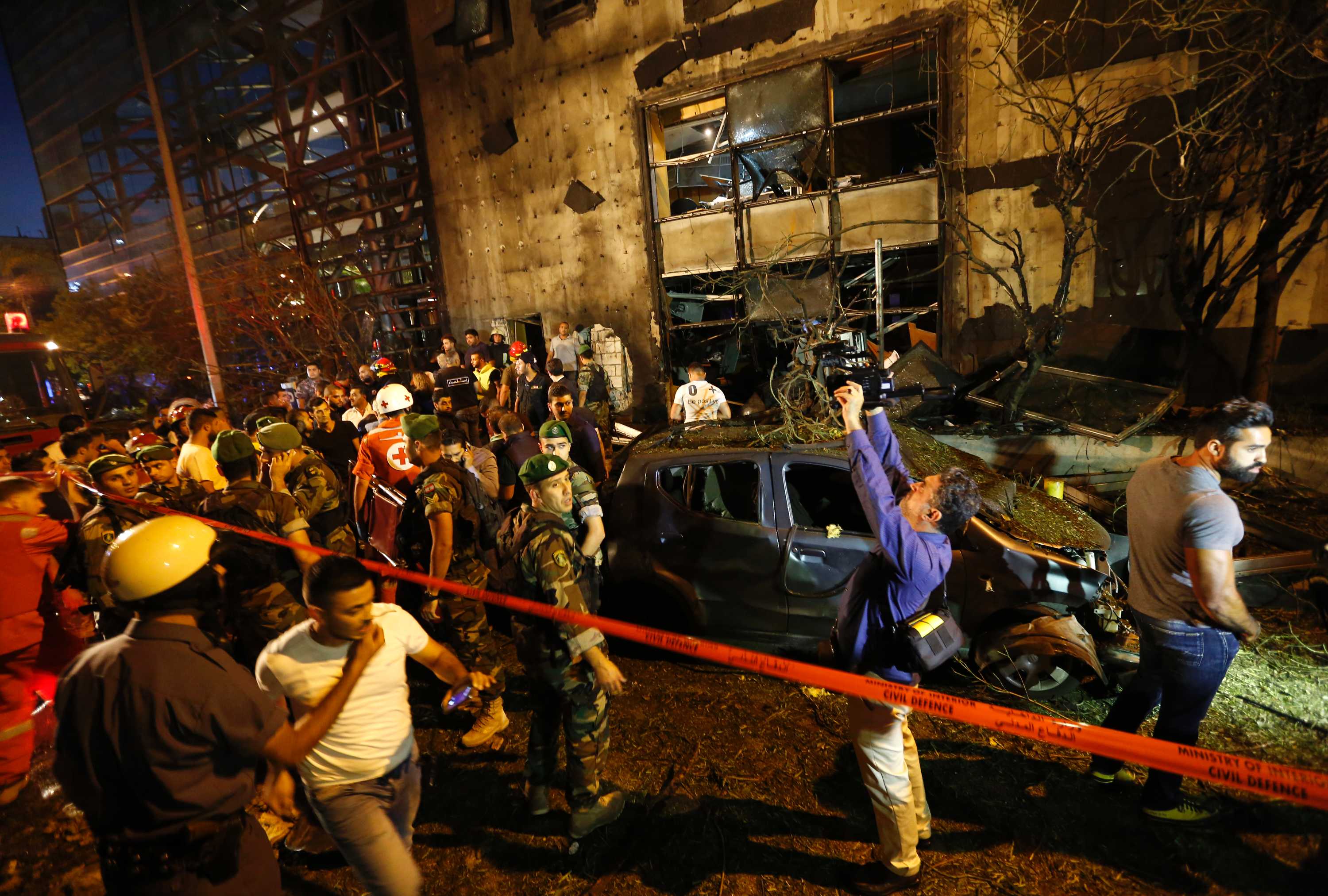 Lebanese Blom Bank: Powerful explosion targets bank in central Beirut ...
