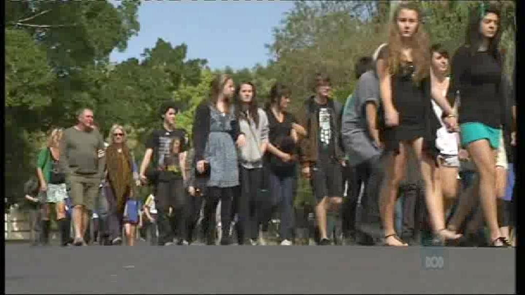 NSW students protest over classmate's schoolyard death - ABC News