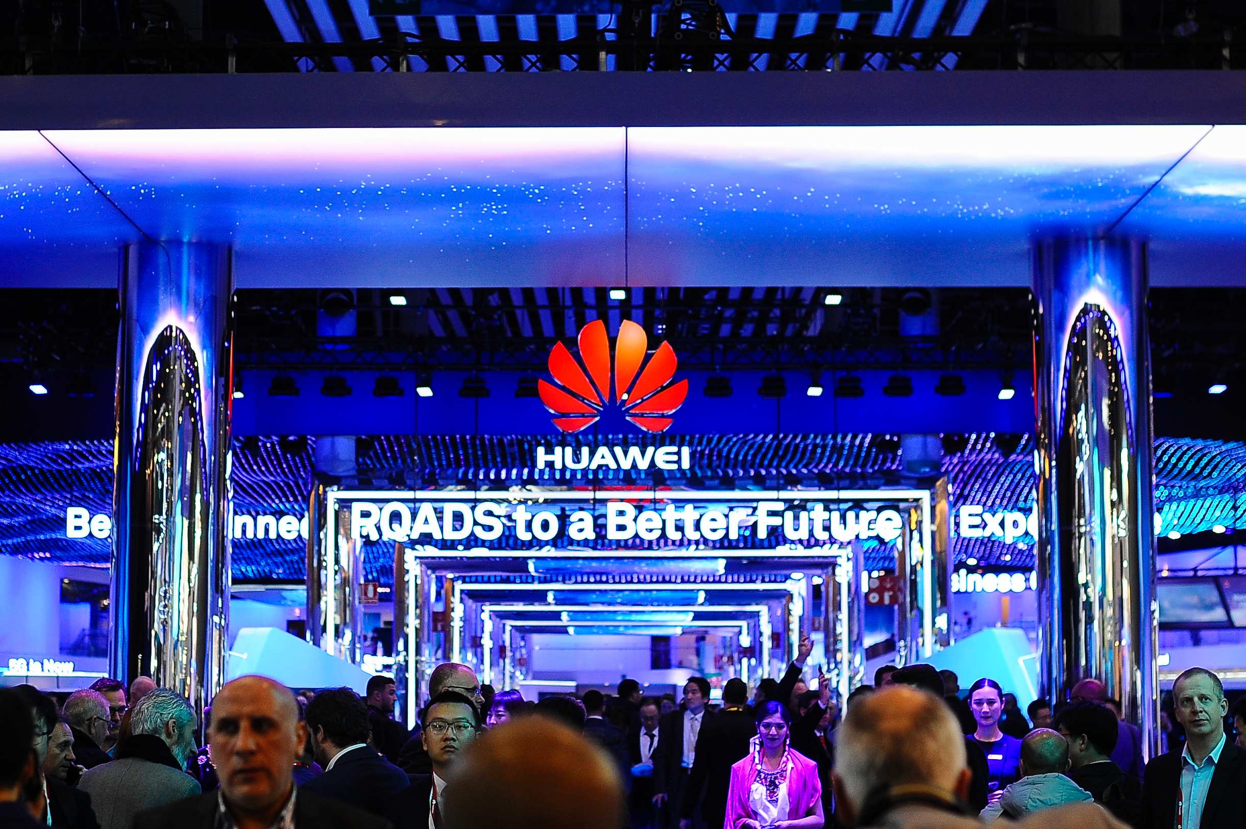 Why Australia blocked China's Huawei from super-fast mobile - triple j