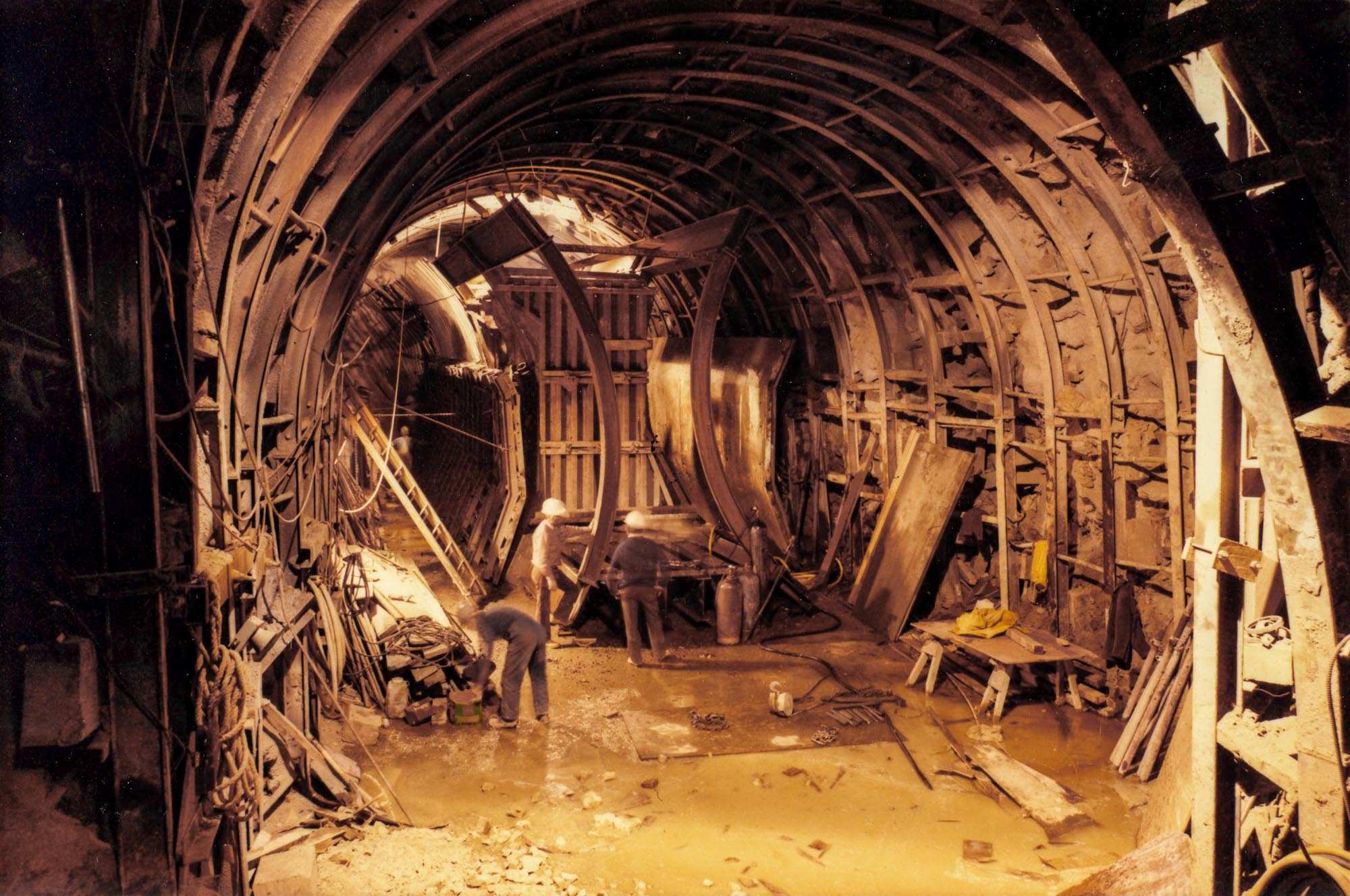 Melbourne Rail Link: City Loop construction photos give glimpse of what ...