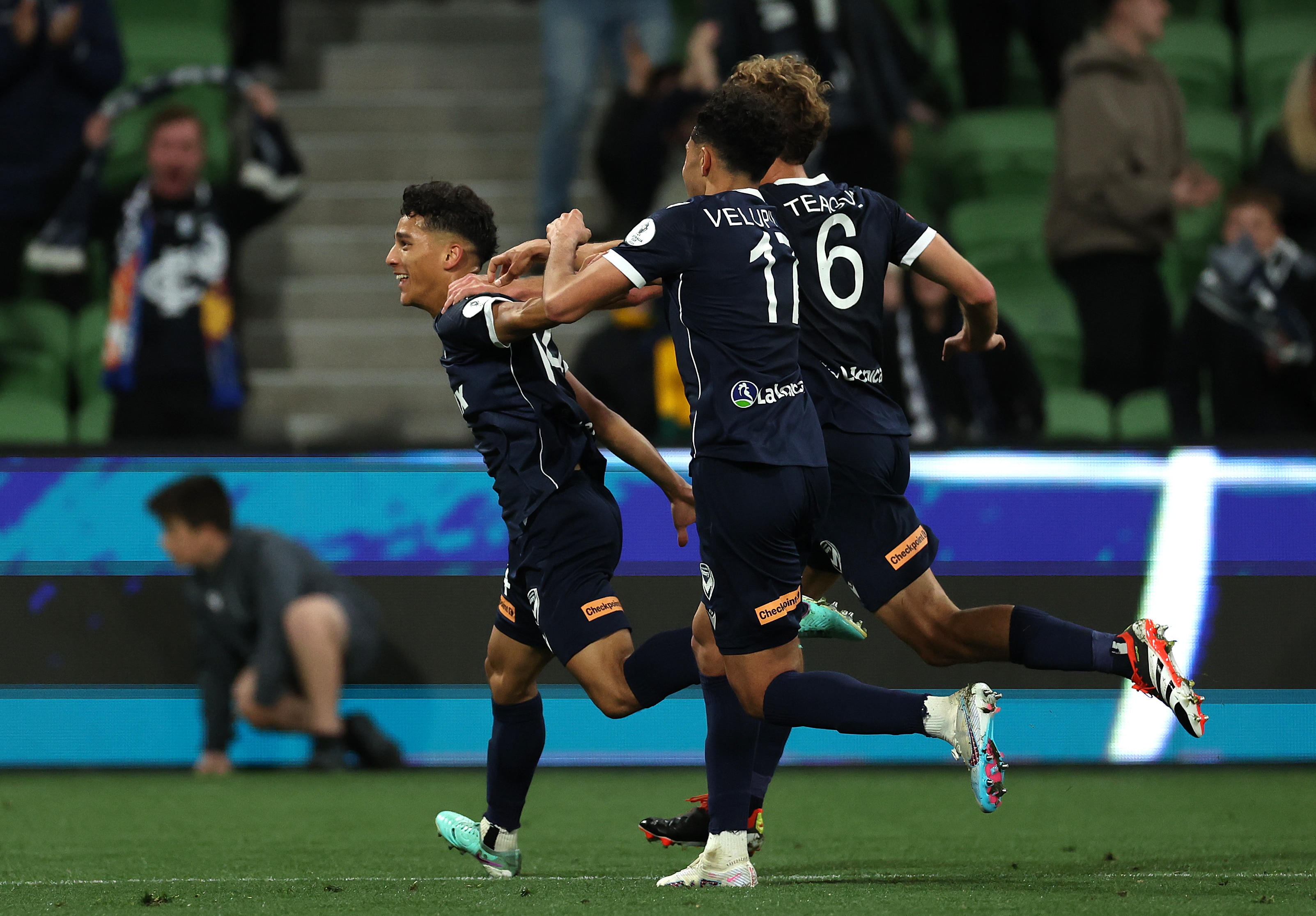 Melbourne Victory through to Australia Cup final with 1-0 win over ...