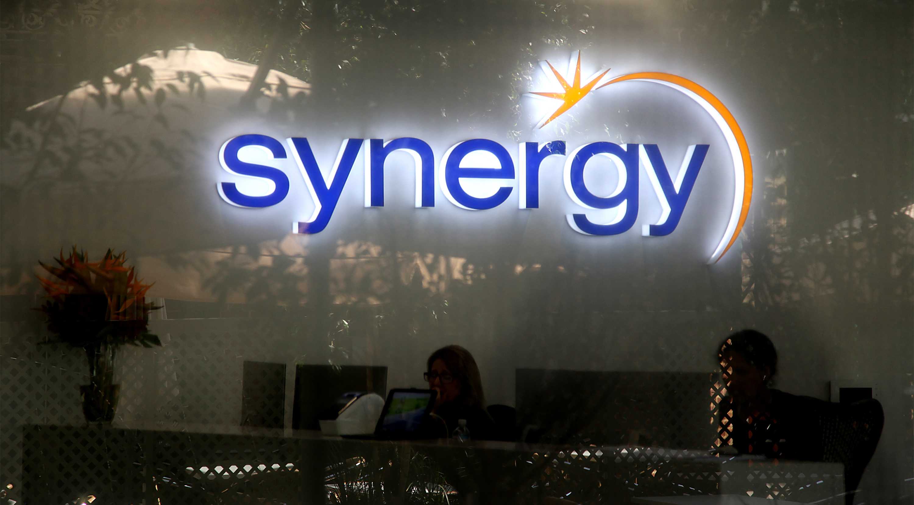 The rise of solar power is jeopardising the WA energy grid, and it's a ...