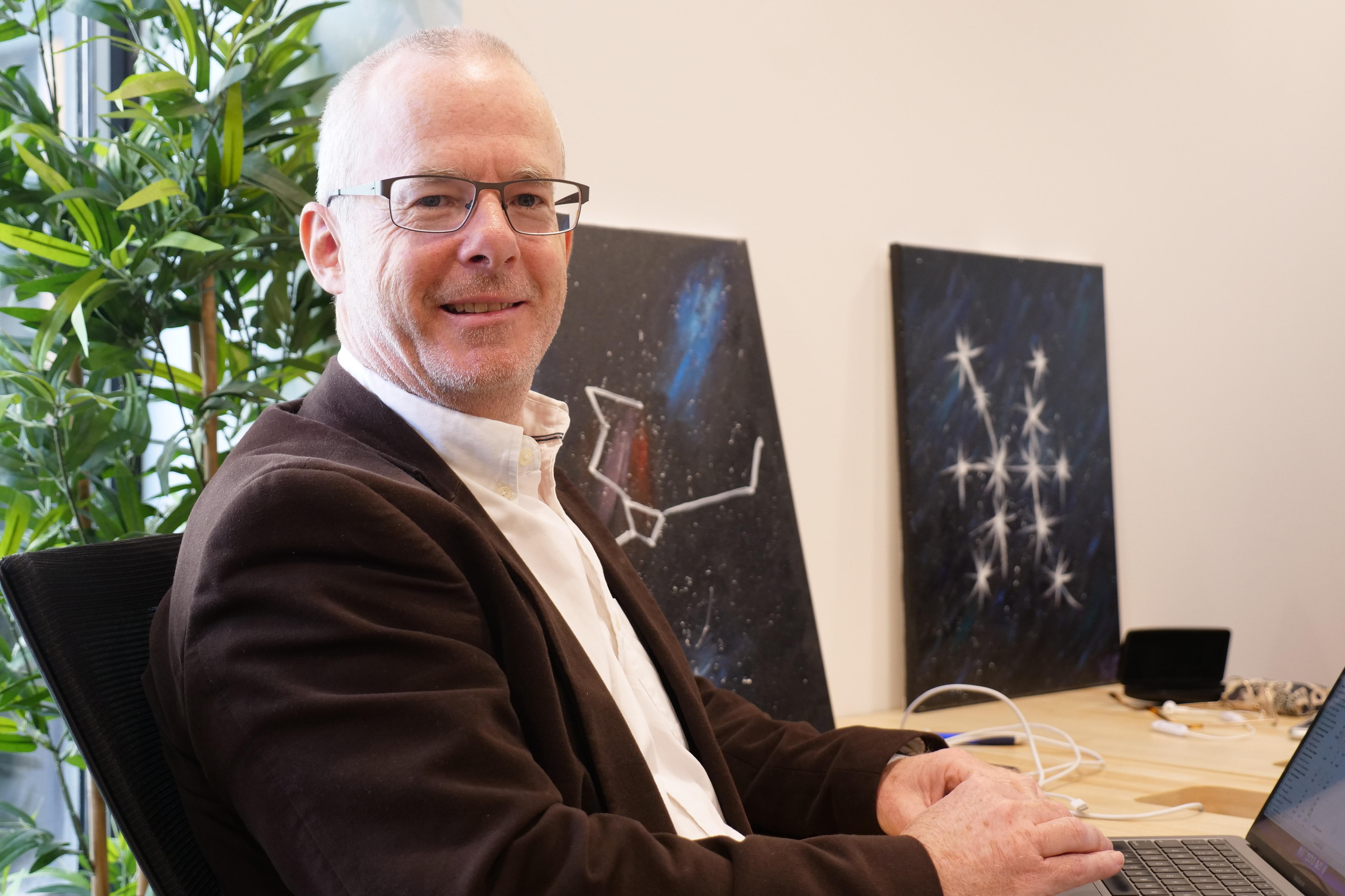 Office workers mostly go in Tuesday to Thursday. Here's why some are ...