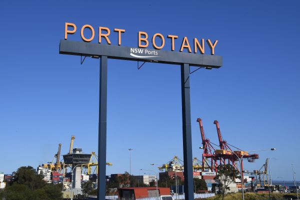 Sydney news: Port Botany wharf workers potentially exposed to COVID-19 ...