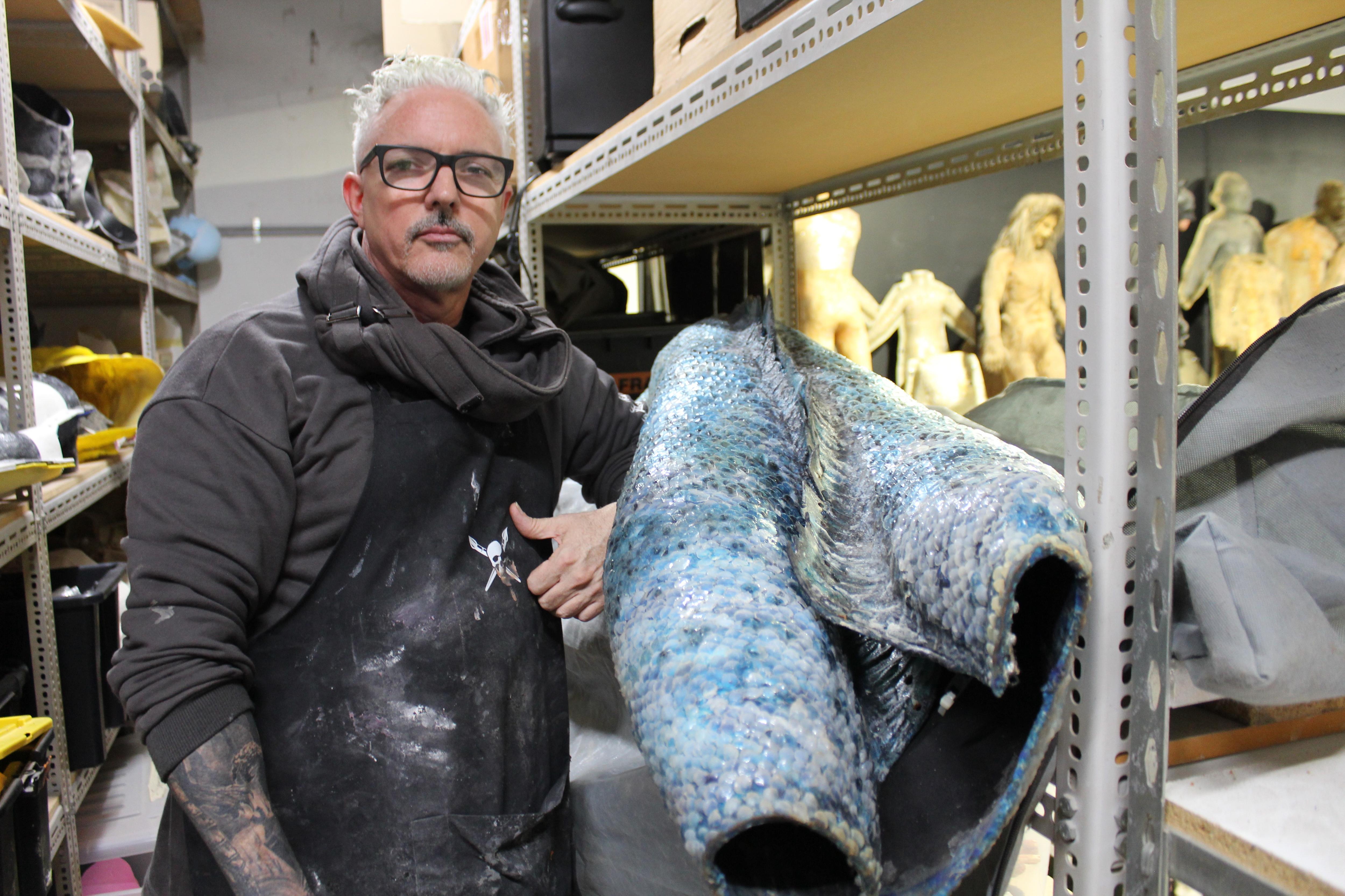 Gold Coast business owner Mark Wemyss supplies wetsuits for Hollywood ...