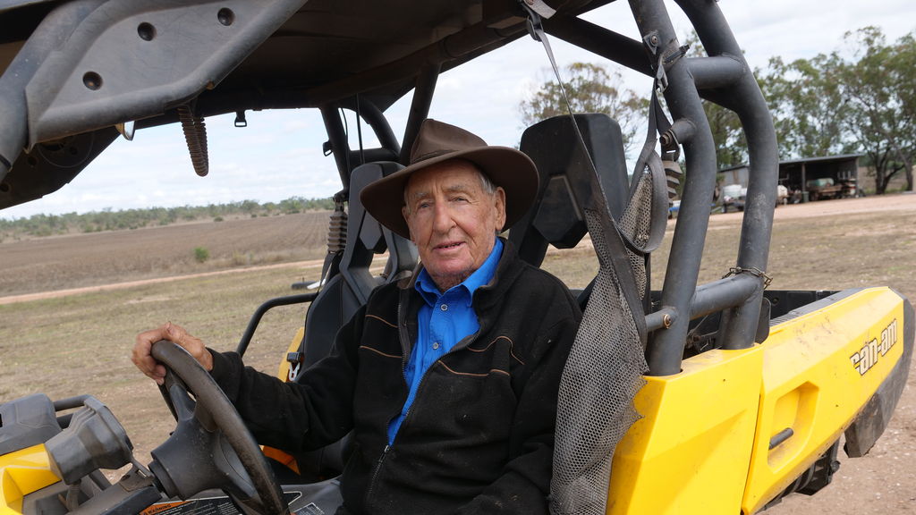 Meet 90-year-old cattleman Bill Faint - ABC News
