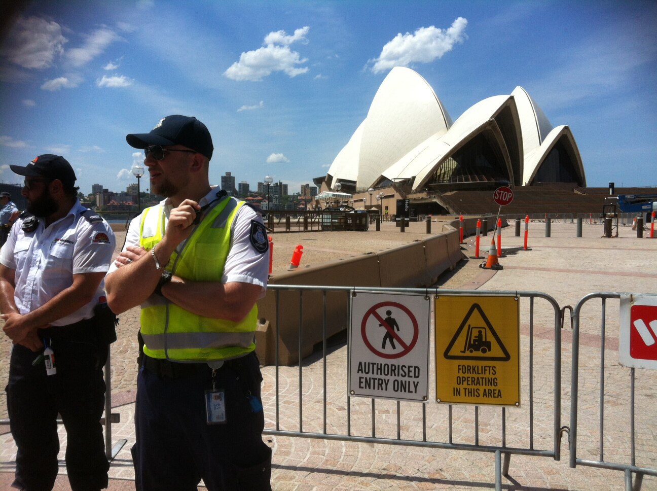 Sydney Opera House: Police say iconic landmark cordoned off as ...