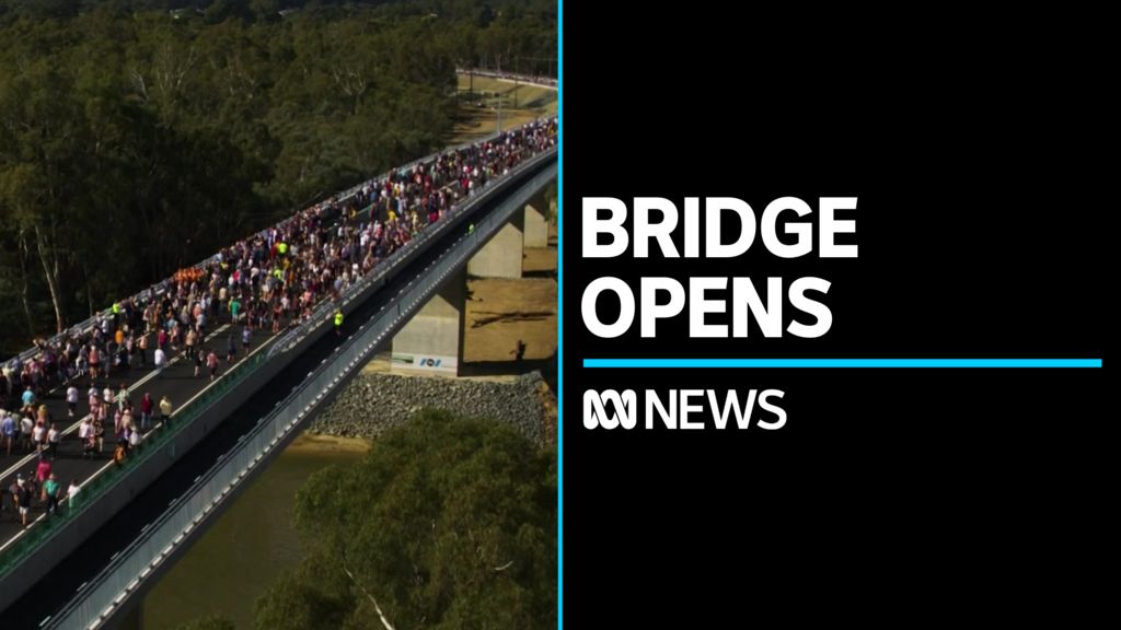 Echuca-Moama's bridge opens after 60 year campaign - ABC News