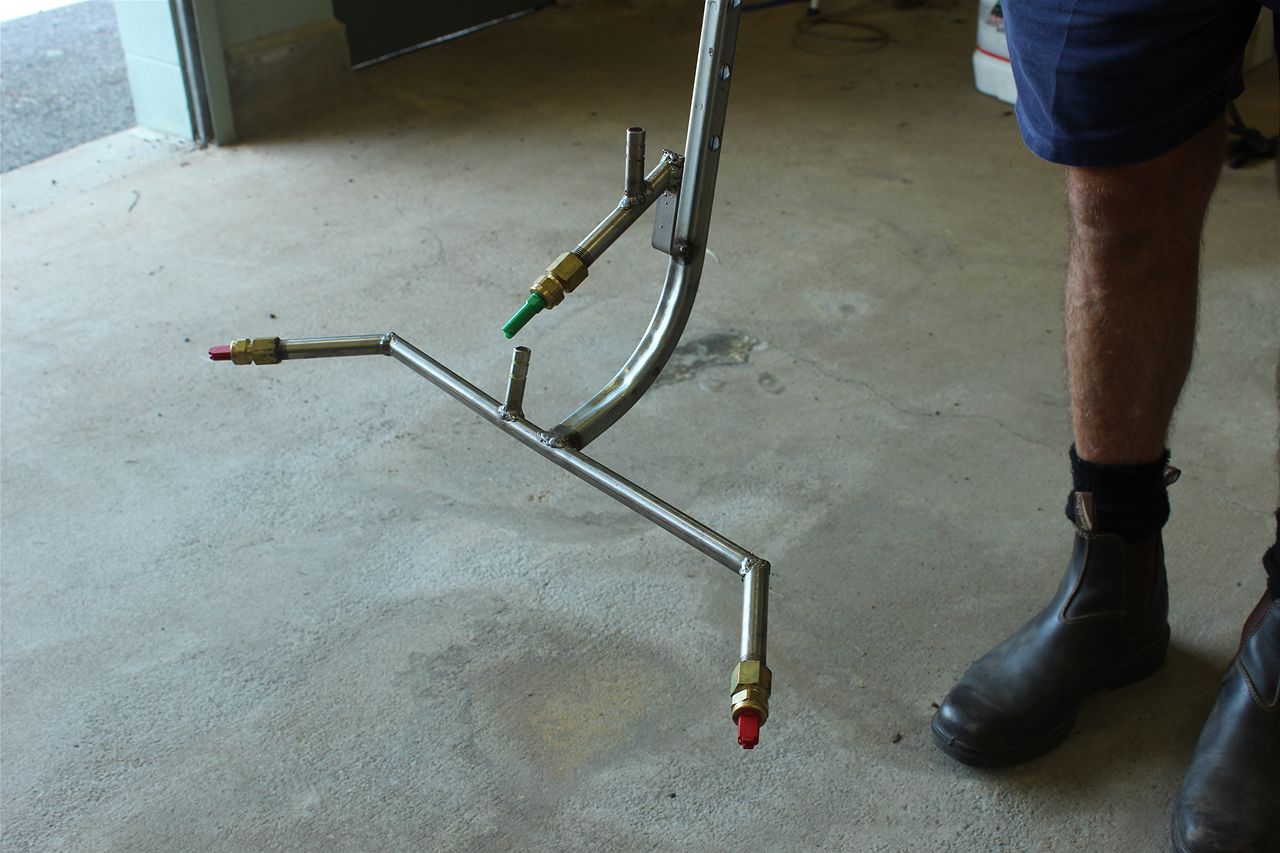 Precision sprayer could cut cane chemicals - ABC News