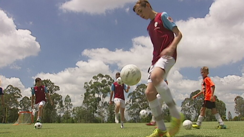 Specialised Logan soccer program nurtures young players - ABC News
