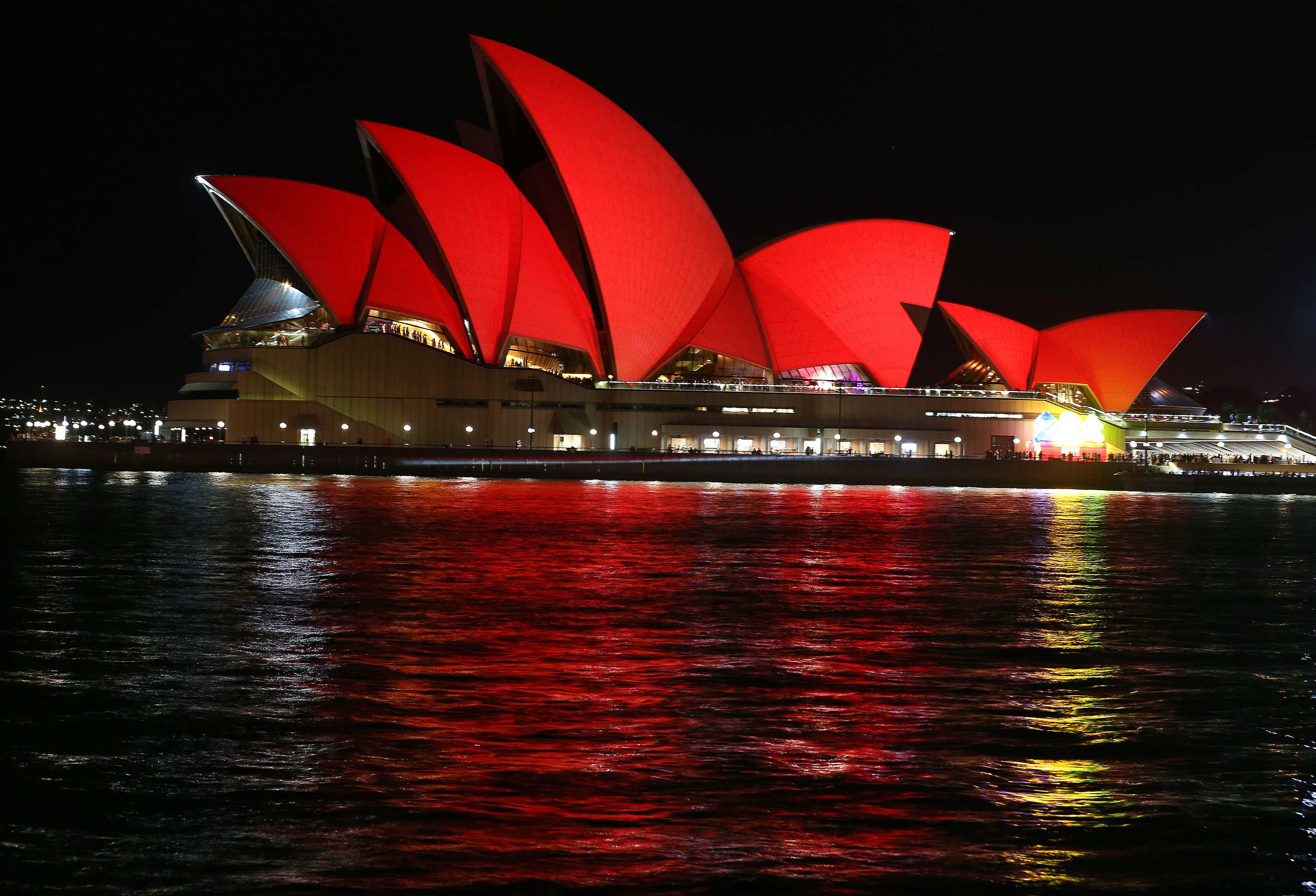 Chinese New Year celebrations in Sydney begin with Opera House bathed ...