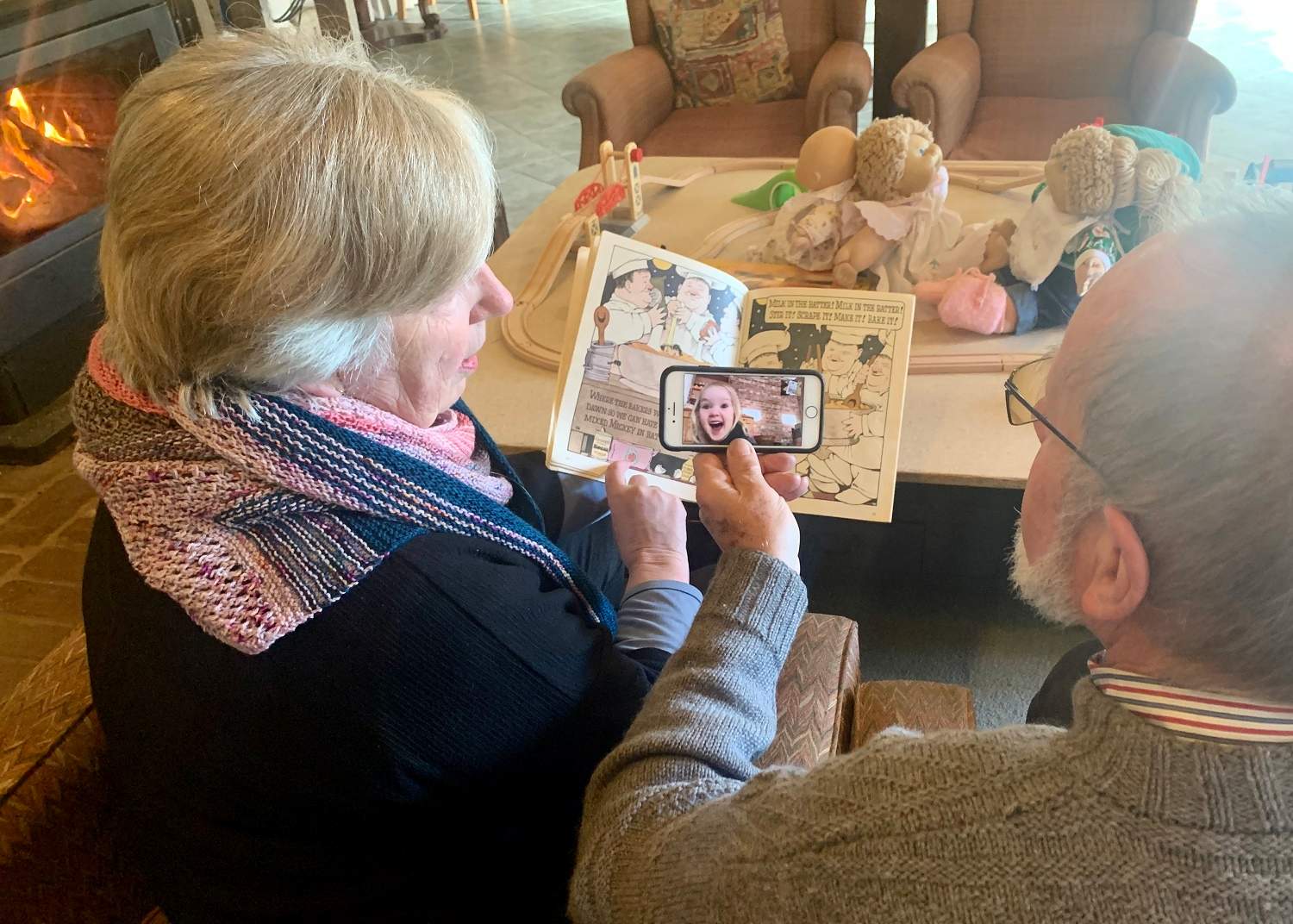 Coronavirus restrictions questions answered for grandparents - ABC News