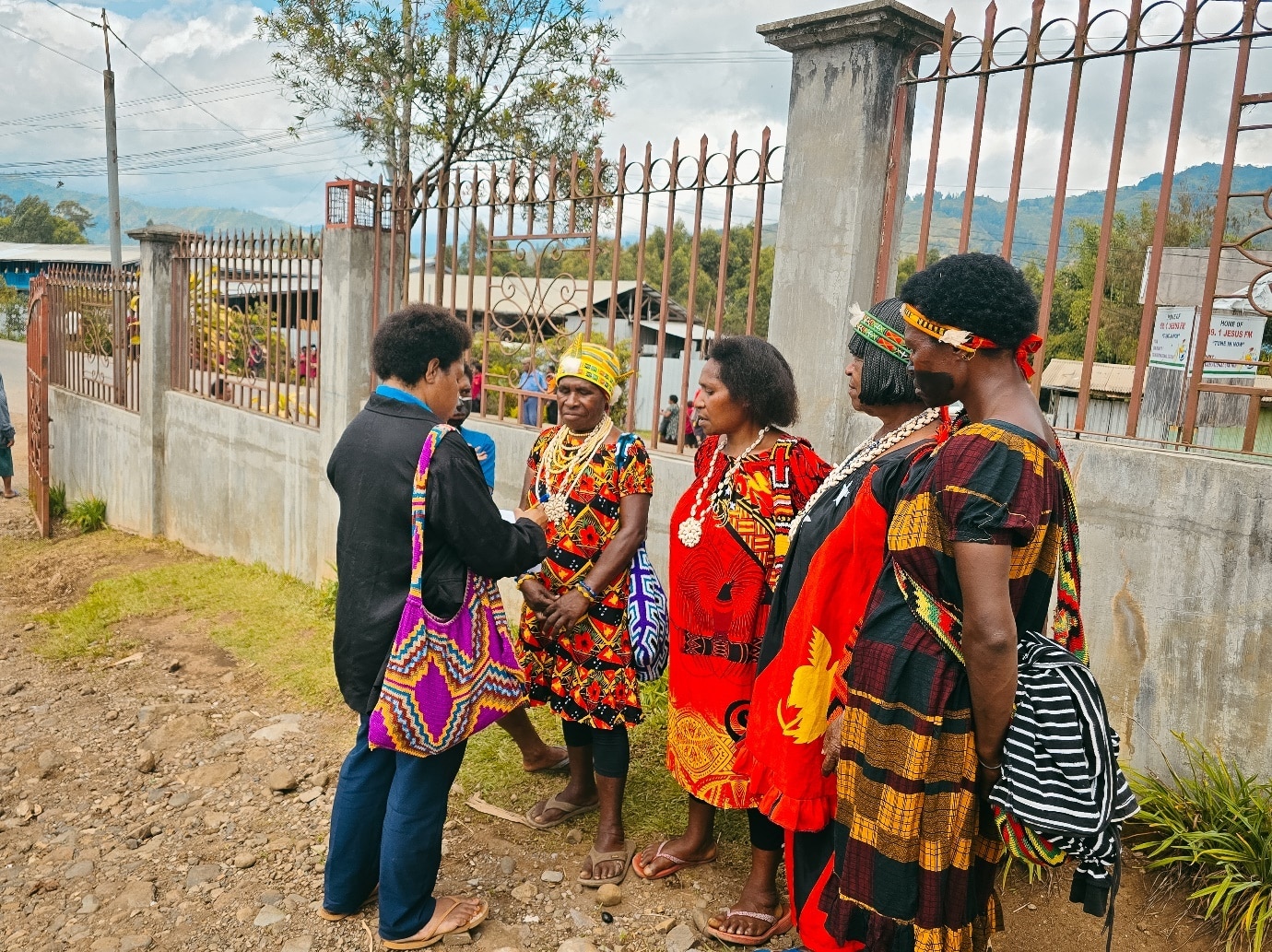 The community-based journalists driving change for women in PNG - ABC ...