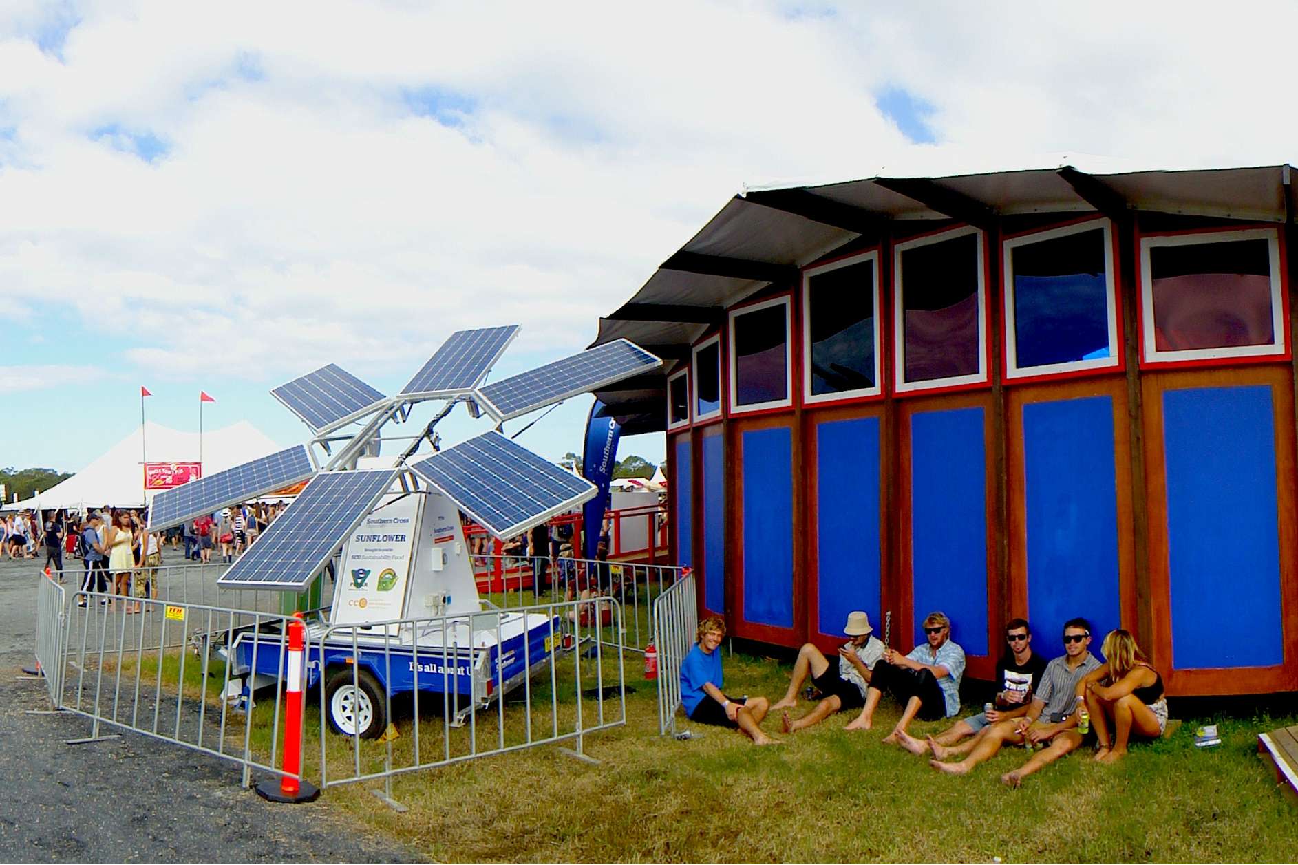 Solar provides outdoor concerts with better power, light and sound ...