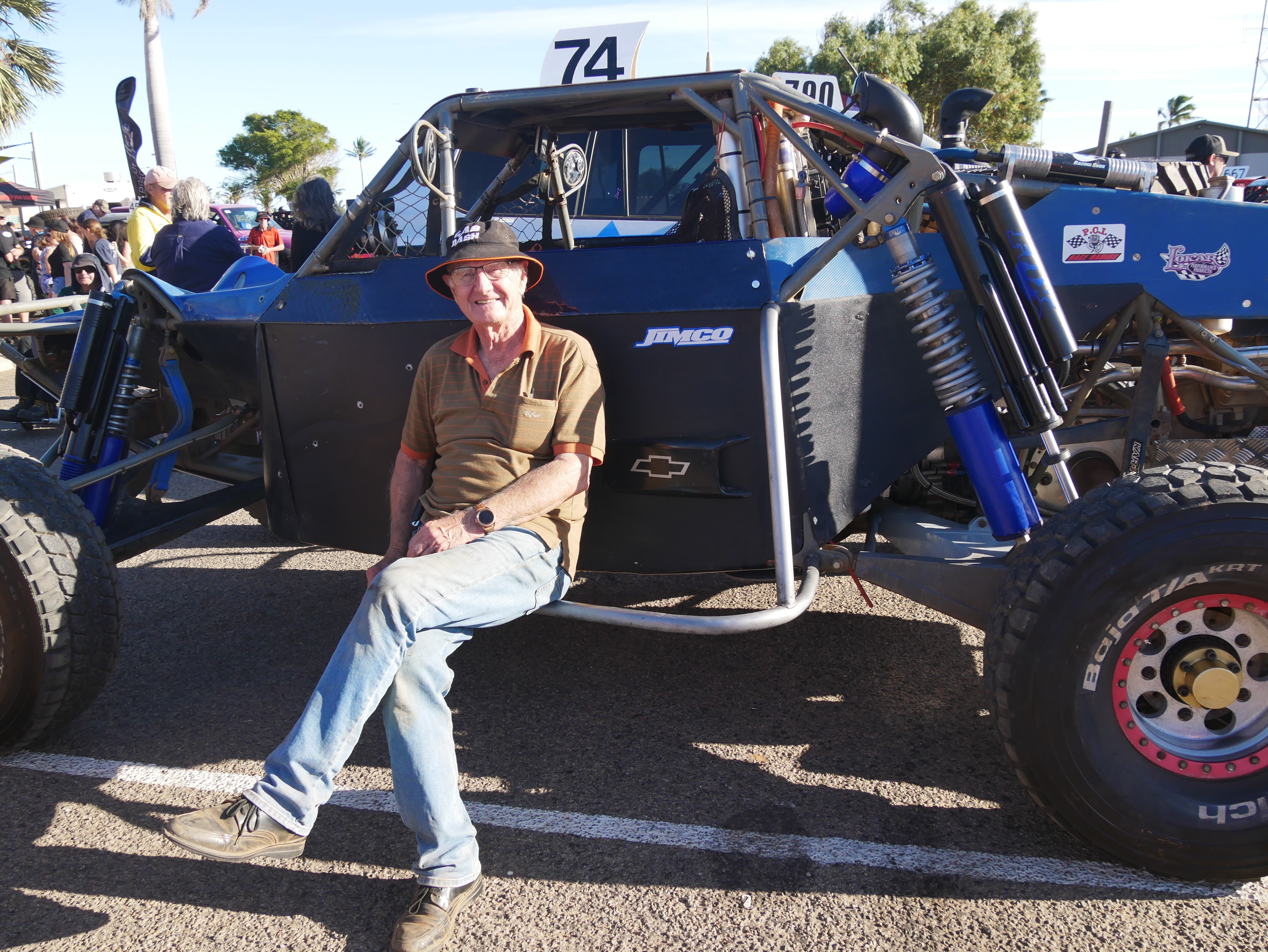 Navigator dad races closer to Gascoyne Dash goal alongside son - ABC News