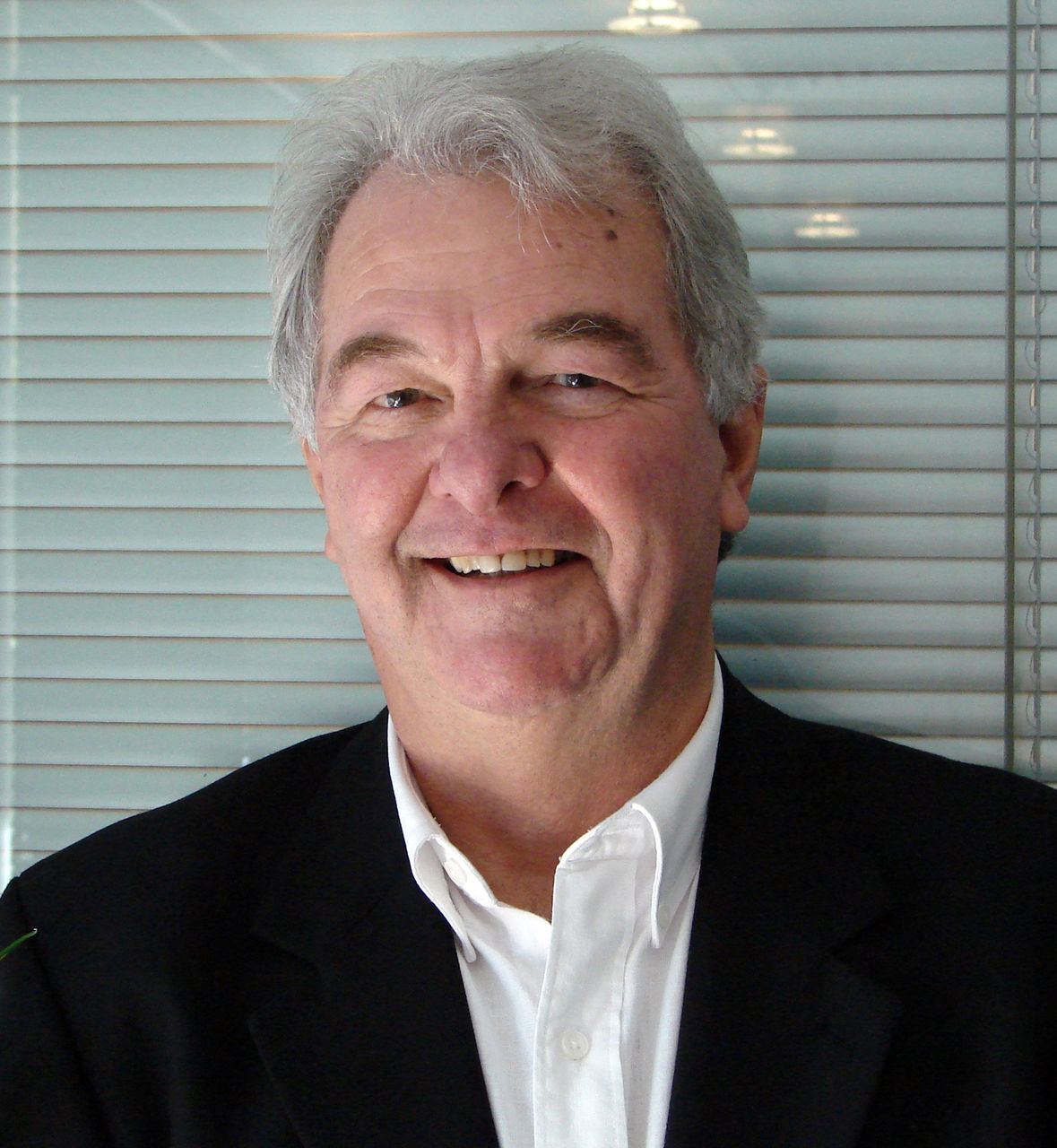 John Jackson on why rocks can tell us the stories of our planet - ABC Radio