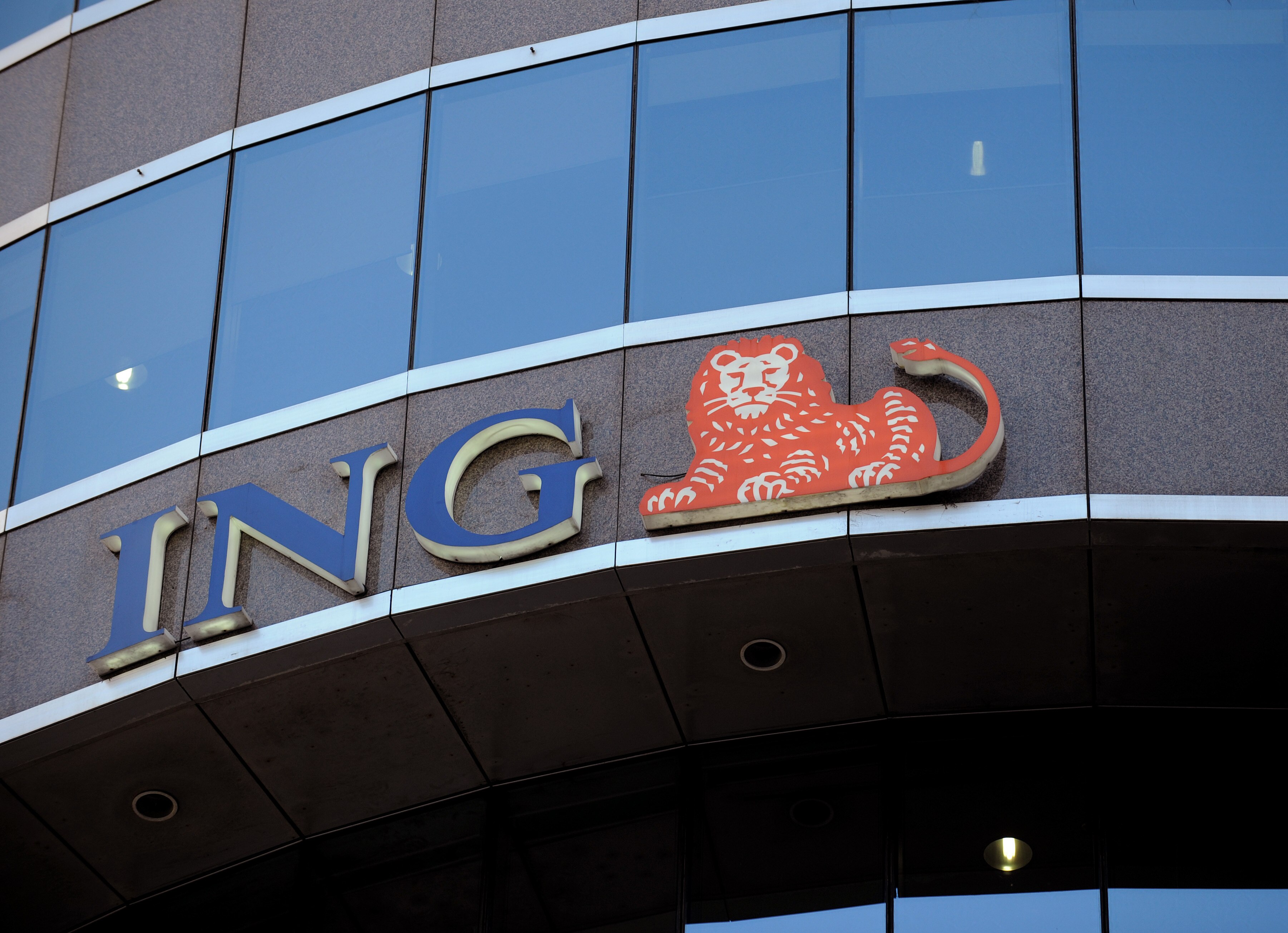 ING Bank customers missing payments from employers, NAB accepts some ...