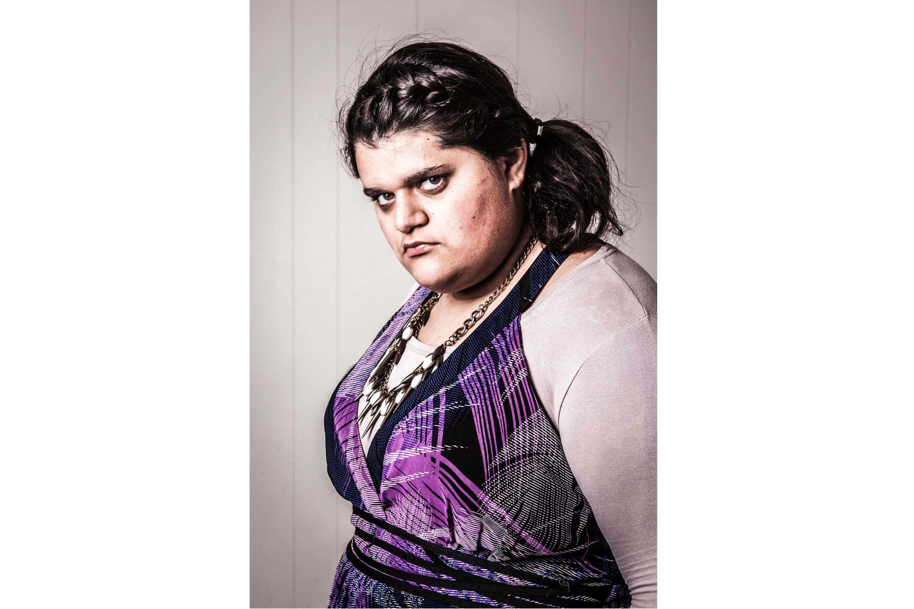 Andrew Cowen wins National Photographic Portrait Prize - ABC News