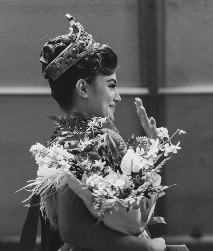 'Carving since I could lift a bush knife': Rarotongan master carver ...