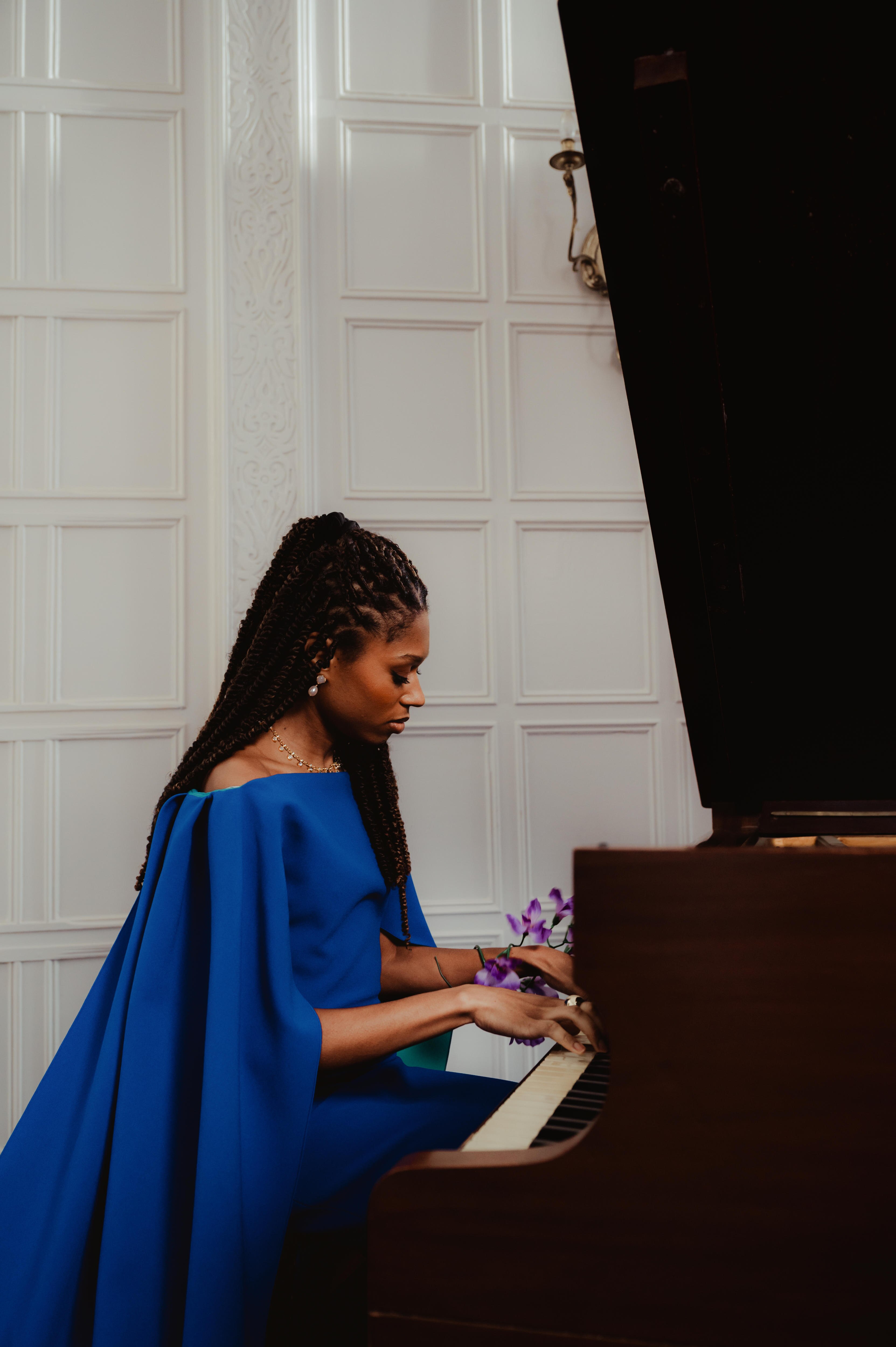 Legends with Mairi Nicolson - ABC listen