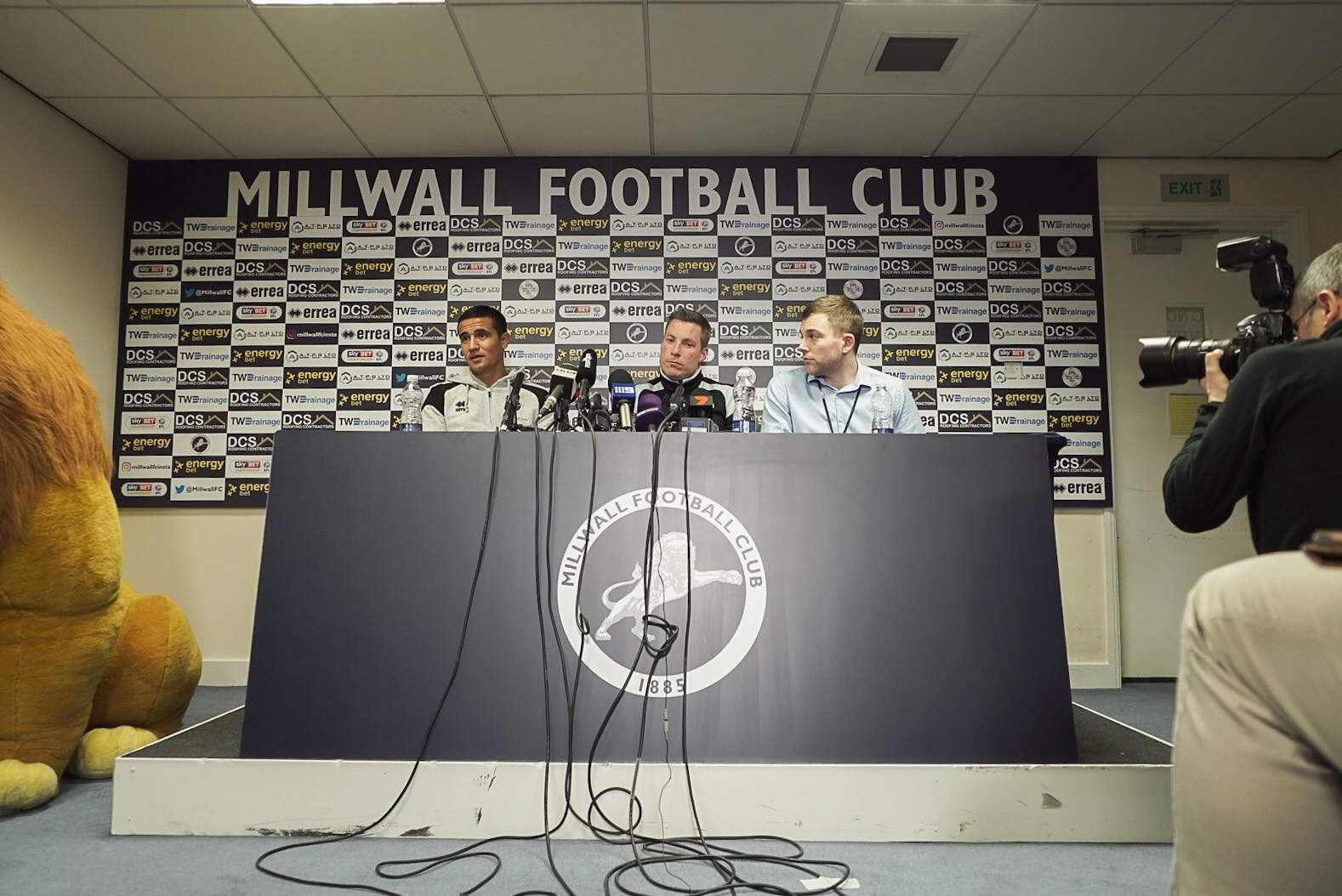 Tim Cahill has joined Millwall not just to play at the World Cup, but ...