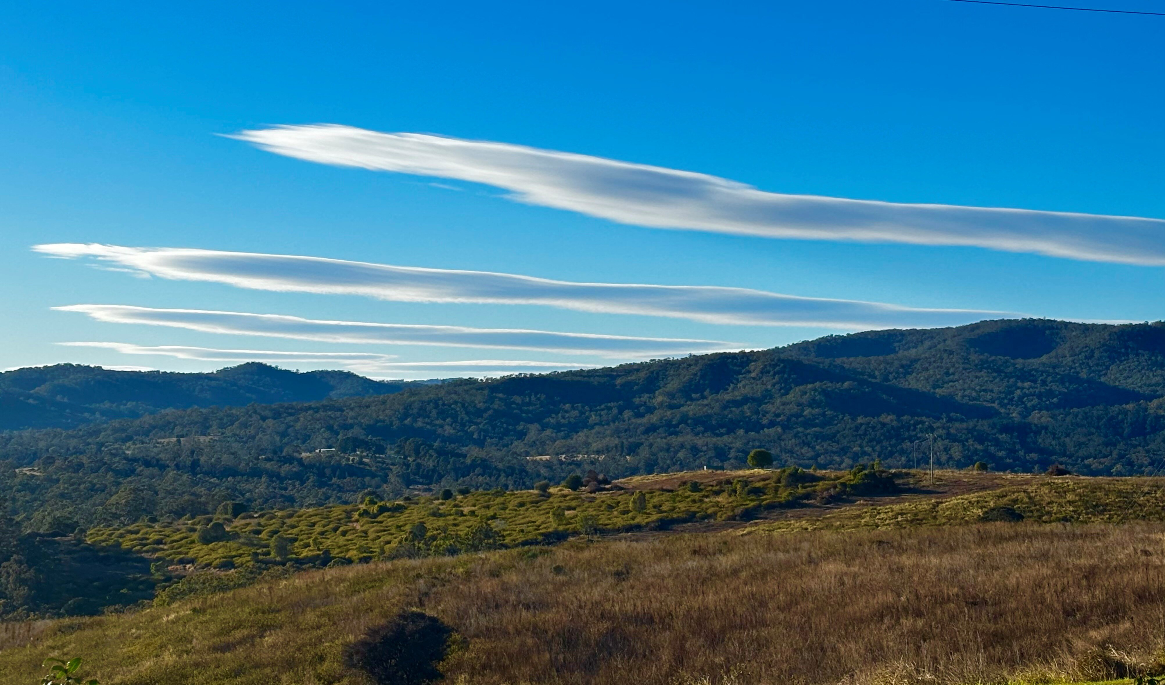 Westerly winds on the Southern Downs give rise to unique 'mountain wave ...