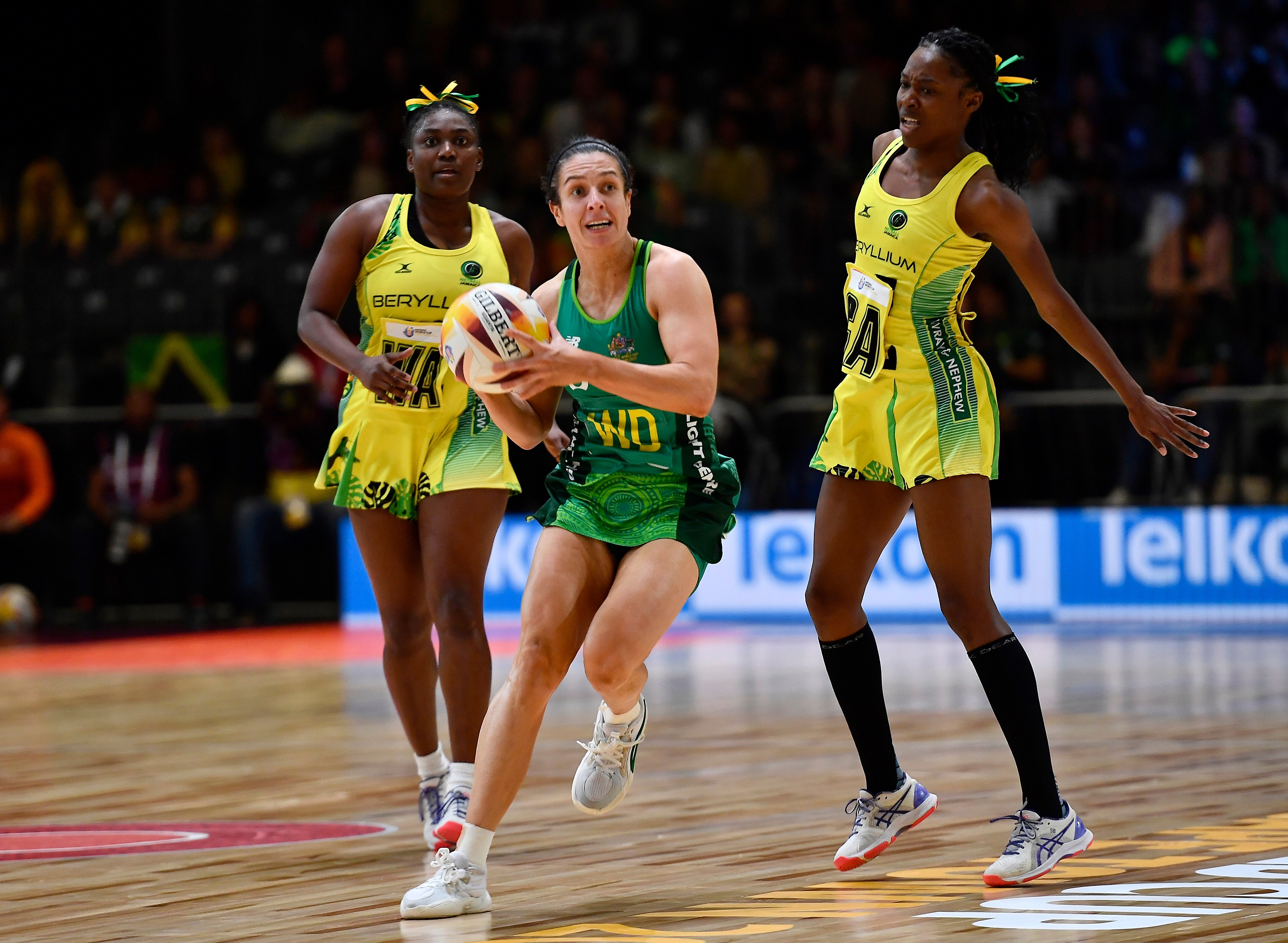 Netball's dress debate mirrored in Ireland's camogie skort fight - ABC News