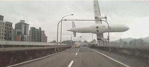 Taiwan plane crash: How events unfolded when TransAsia Airways flight ...