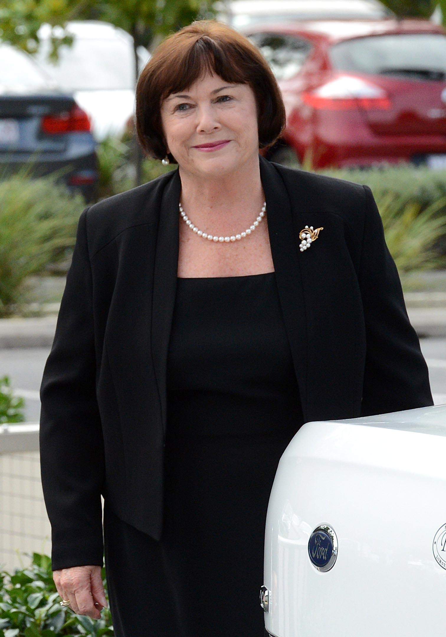 Sir Jack Brabham: Family, friends and fans gather at racing legend's ...