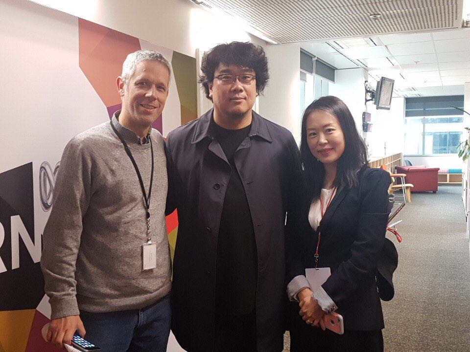 Pod Extra: Jason Di Rosso with Oscar winning director Bong Joon-ho ...
