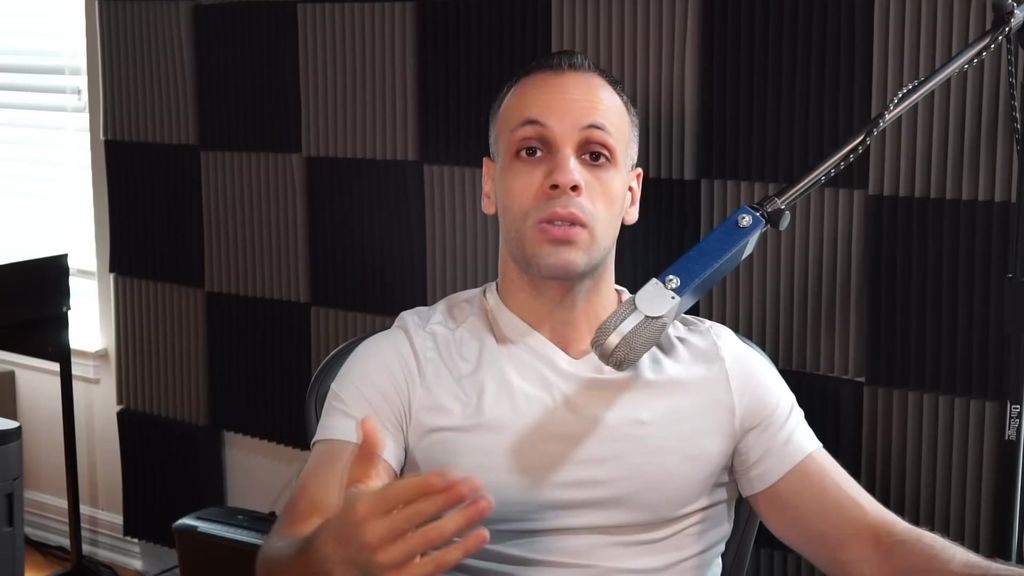 Louis Rossmann's first video about Better Way Electronics. - ABC News