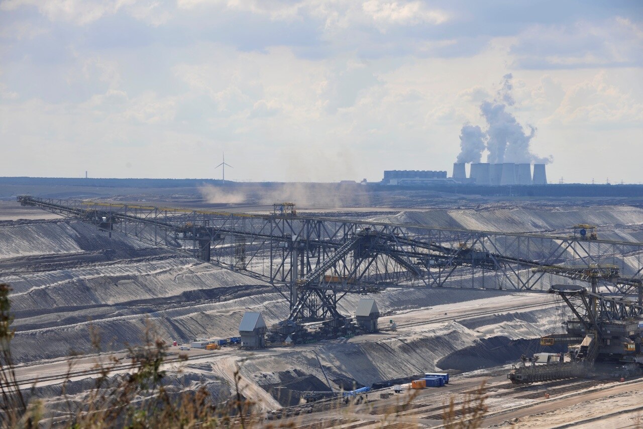 Germany negotiates total closure of coal industry - ABC listen