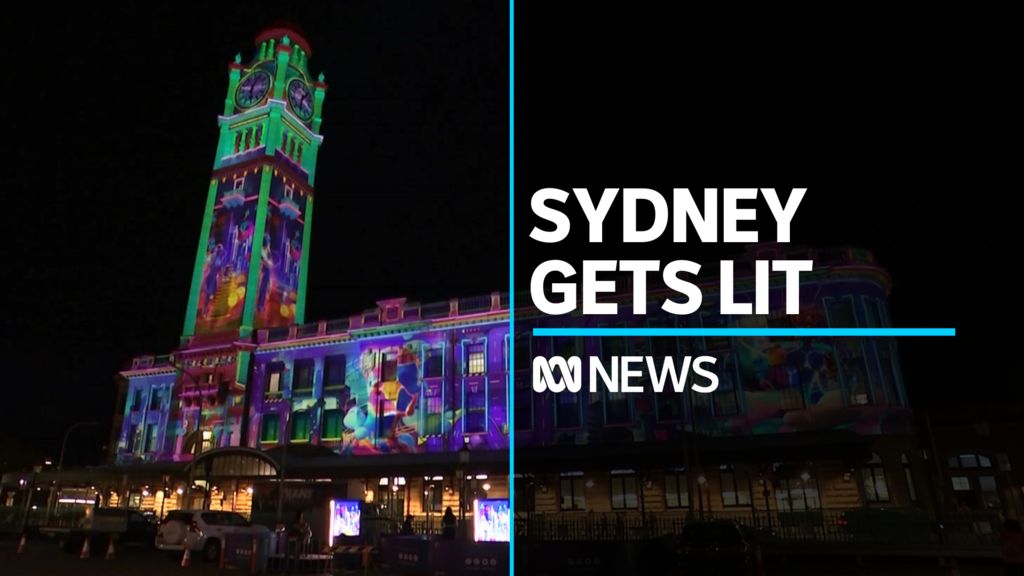 Artists and tourists welcome return of Vivid Sydney - ABC News