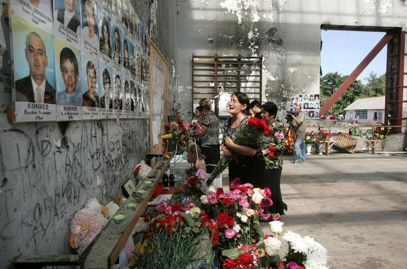Five years on, Beslan marks massacre - ABC News