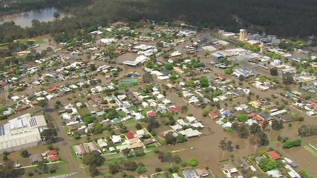 Farmers in northern Victoria devastated by flood damage - ABC News