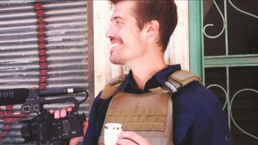 Journalist killed on camera - ABC News