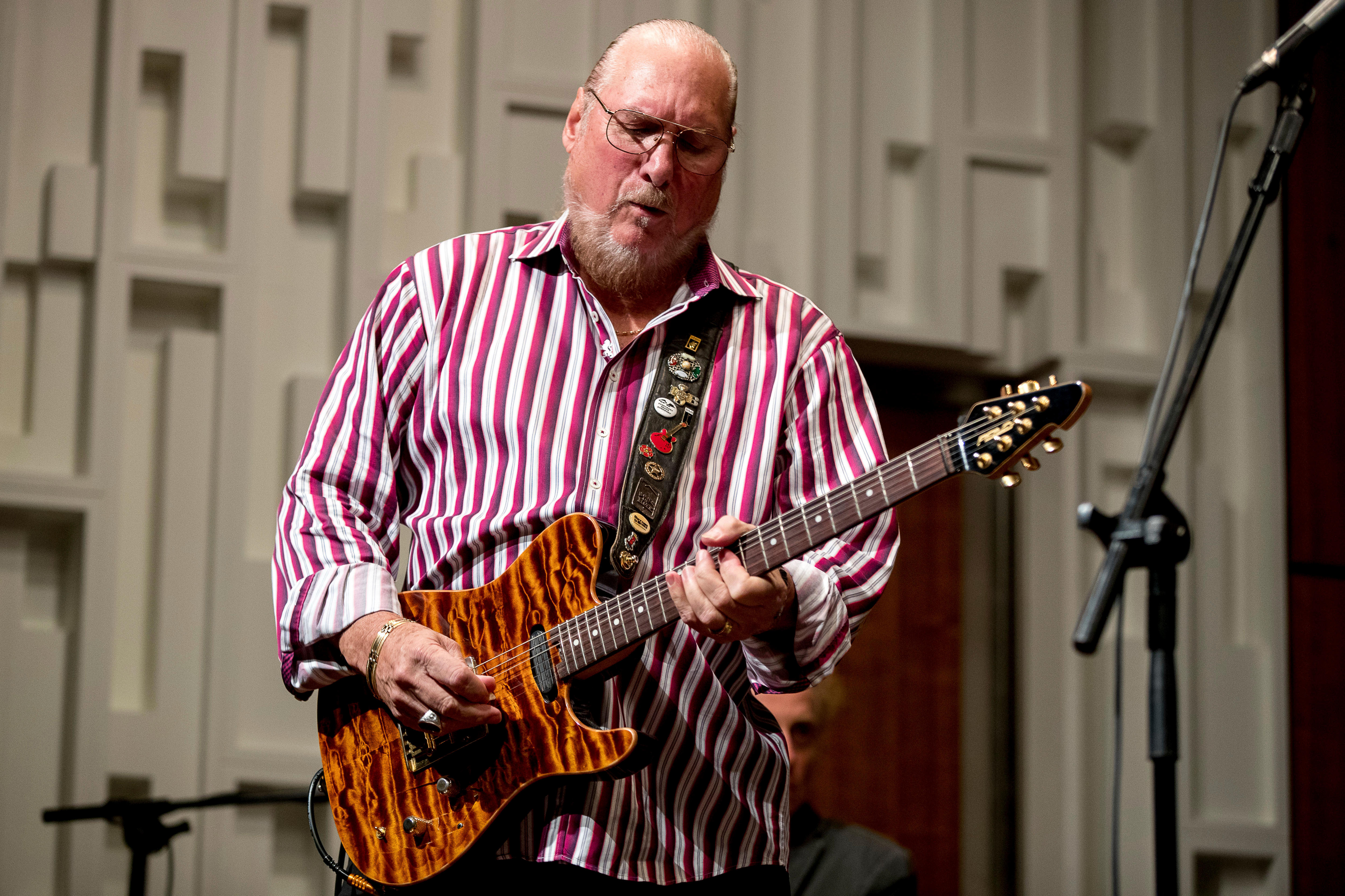 Steve Cropper, legendary guitarist for Booker T and the MG's, dies aged ...