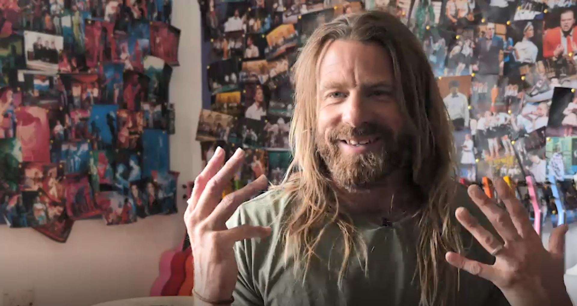 Meet Mr Maxwell - ABC News