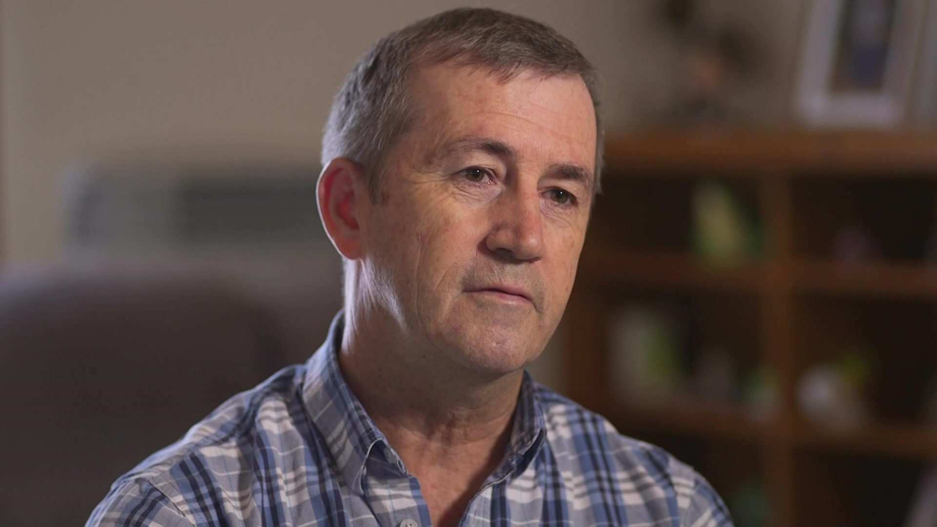 Security guards accuse La Trobe University of age discrimination - ABC News