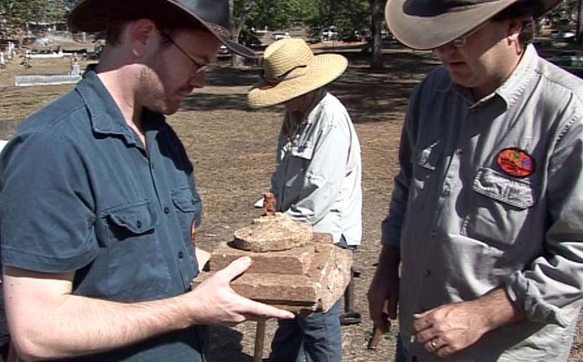 Archaeologists unearth some Brisbane history - ABC News