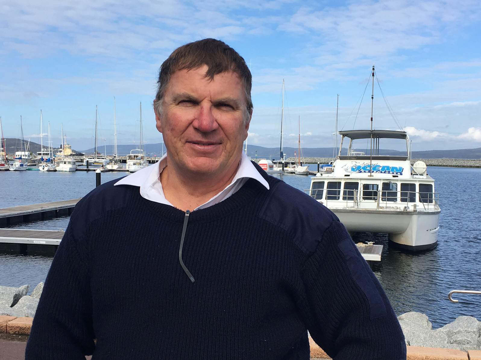 Kayaker has close call with five-metre shark in Albany's King George ...