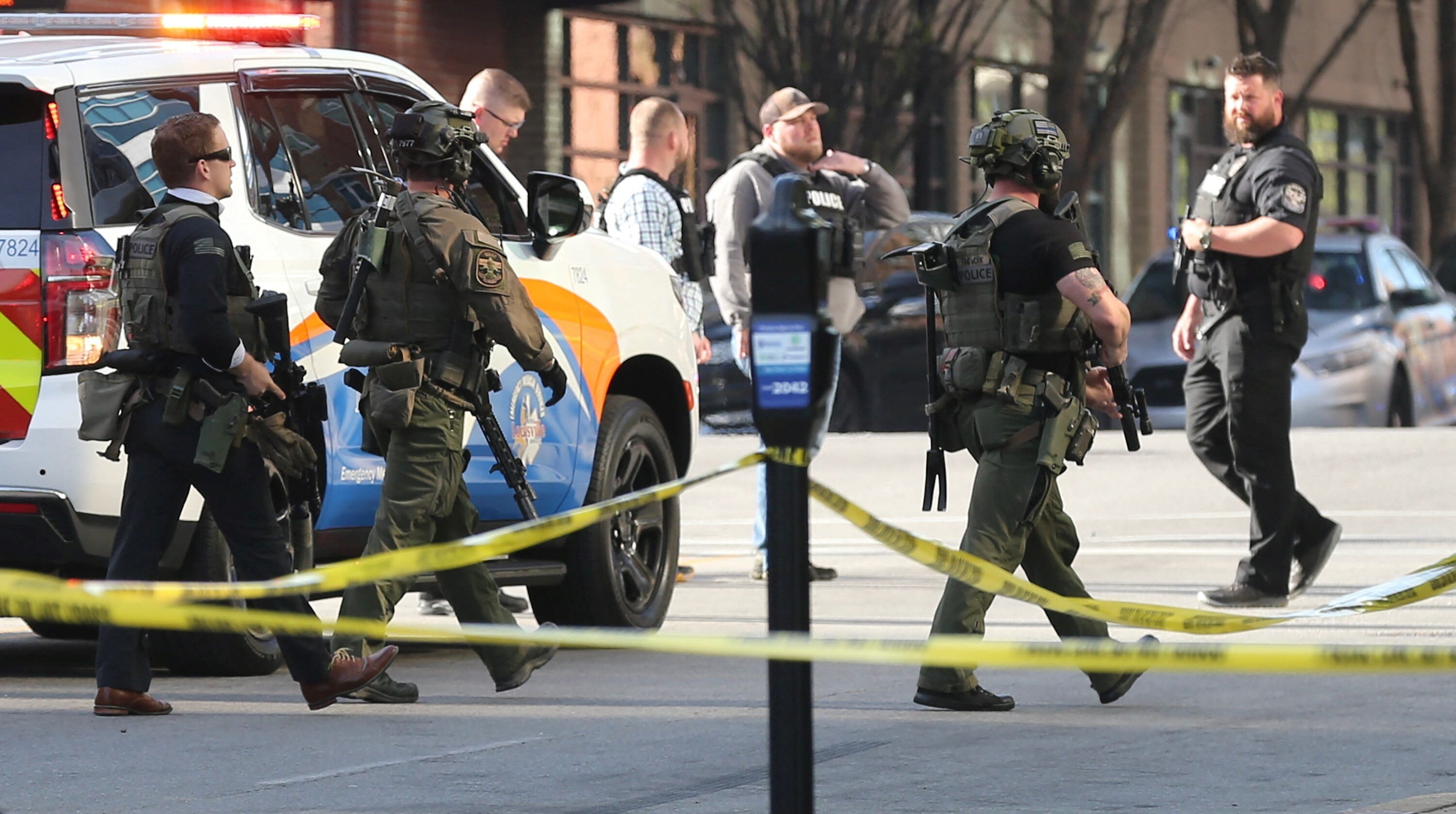 Six dead after shooting attack at downtown bank in Louisville, Kentucky ...